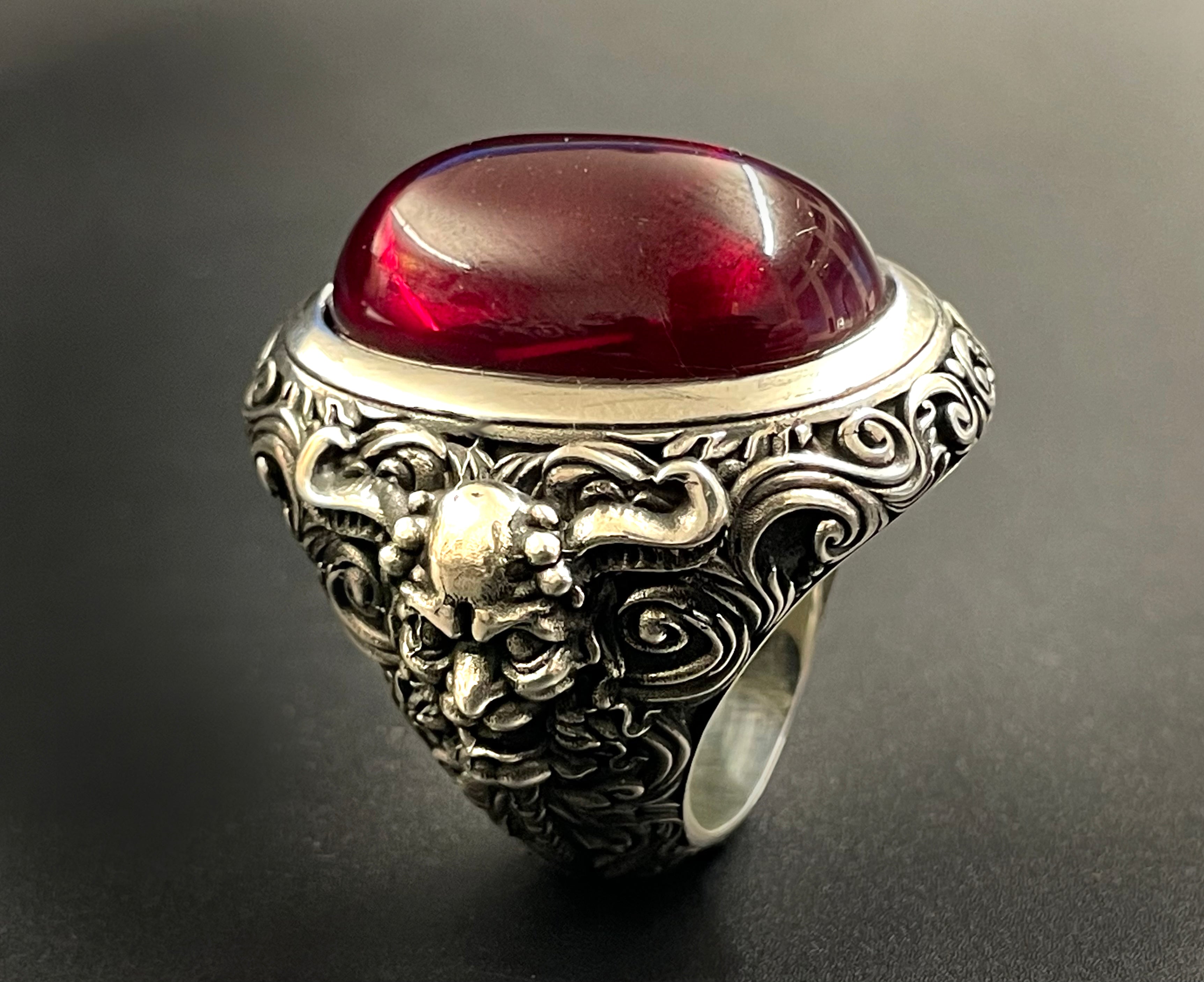 Devil's Blood Ring – Mortis Ores