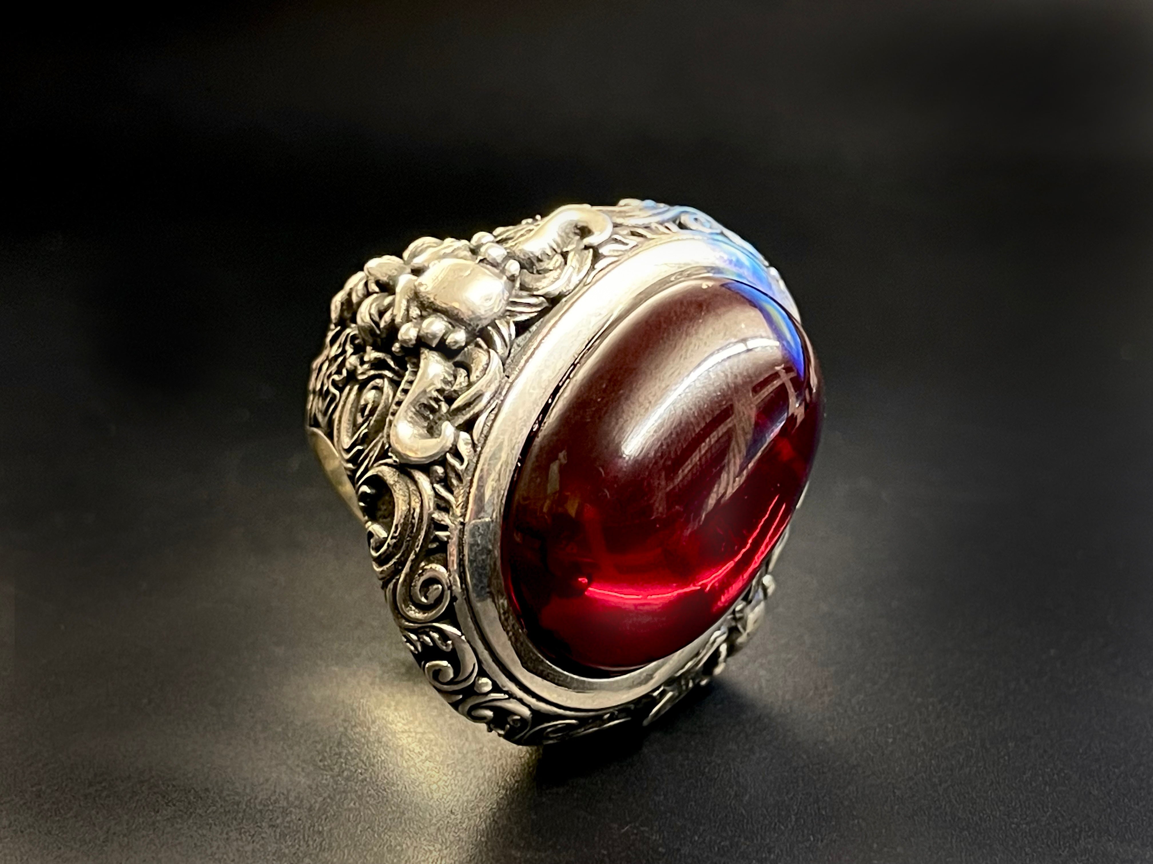 Devil's Blood Ring – Mortis Ores